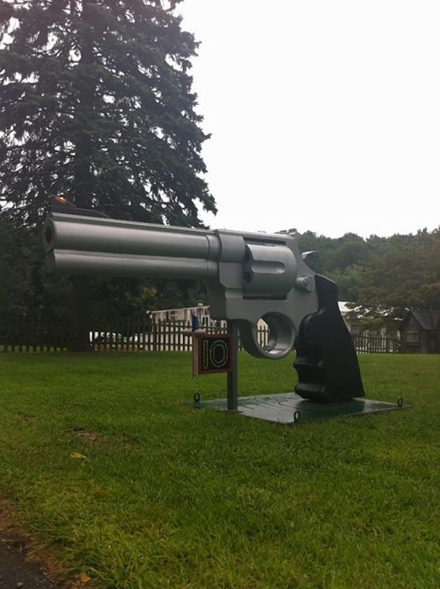 NWK to MIA: New Jersey Man Installs Massive .44 Magnum Mailbox