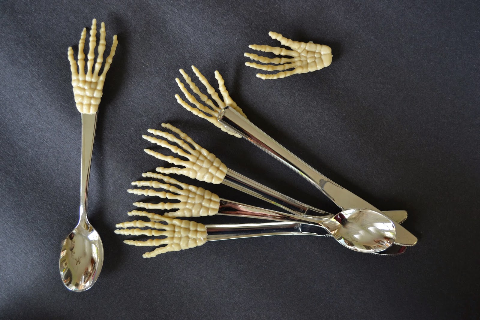 Attic Lace: Halloween DIY: Spooky Spoons!