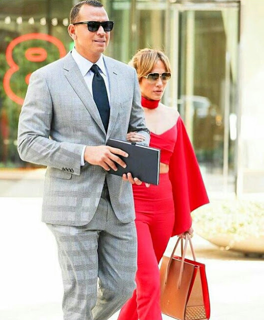 PHOTOS: SINGER JENNIFER LOPEZ SPOTTED WITH HER NEW MAN ALEX RODRIQUEZ ...