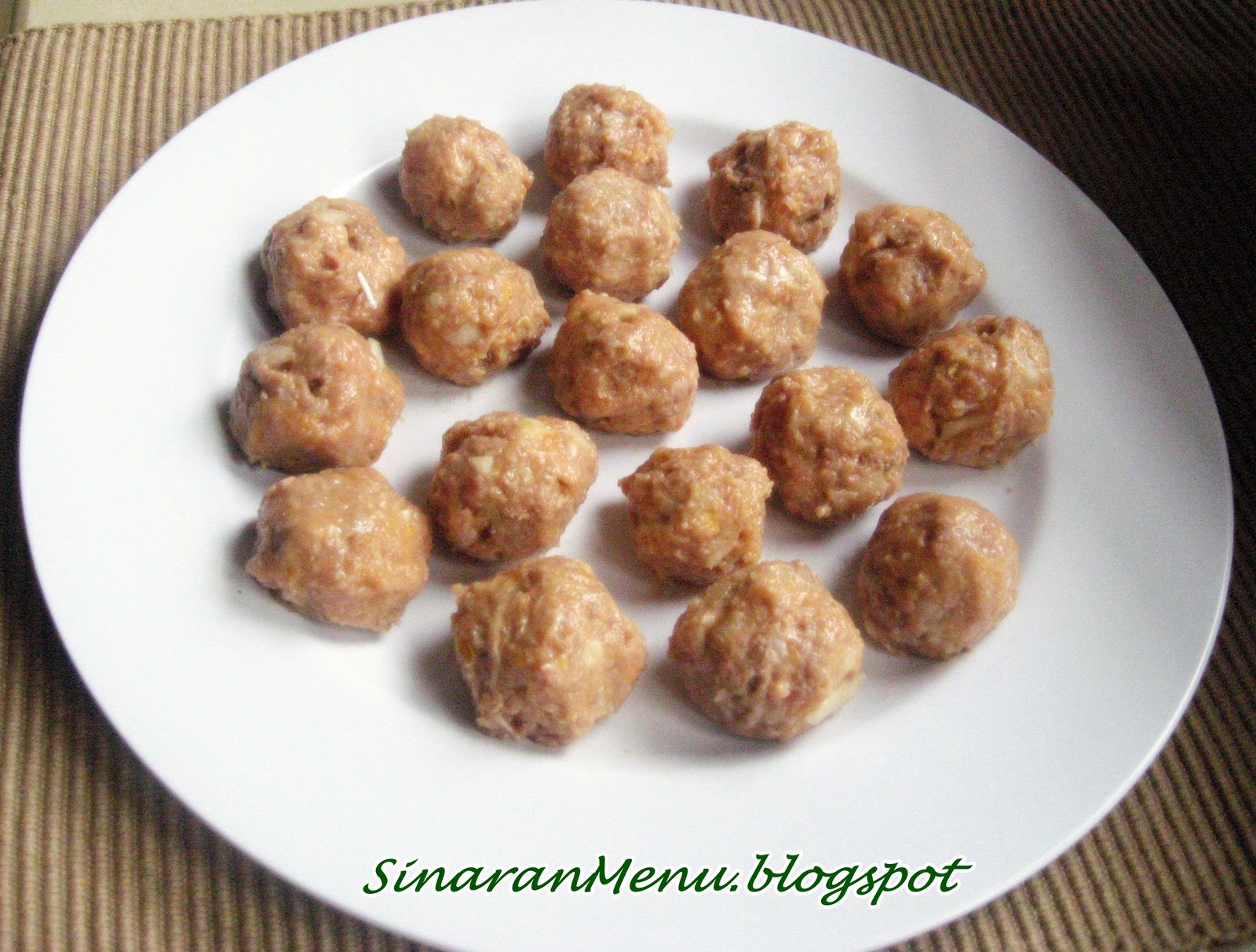 Sup Timun Dan Bebola Daging