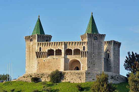 Viajar e Conhecer Portugal: 160. Castelo de Porto de Mós