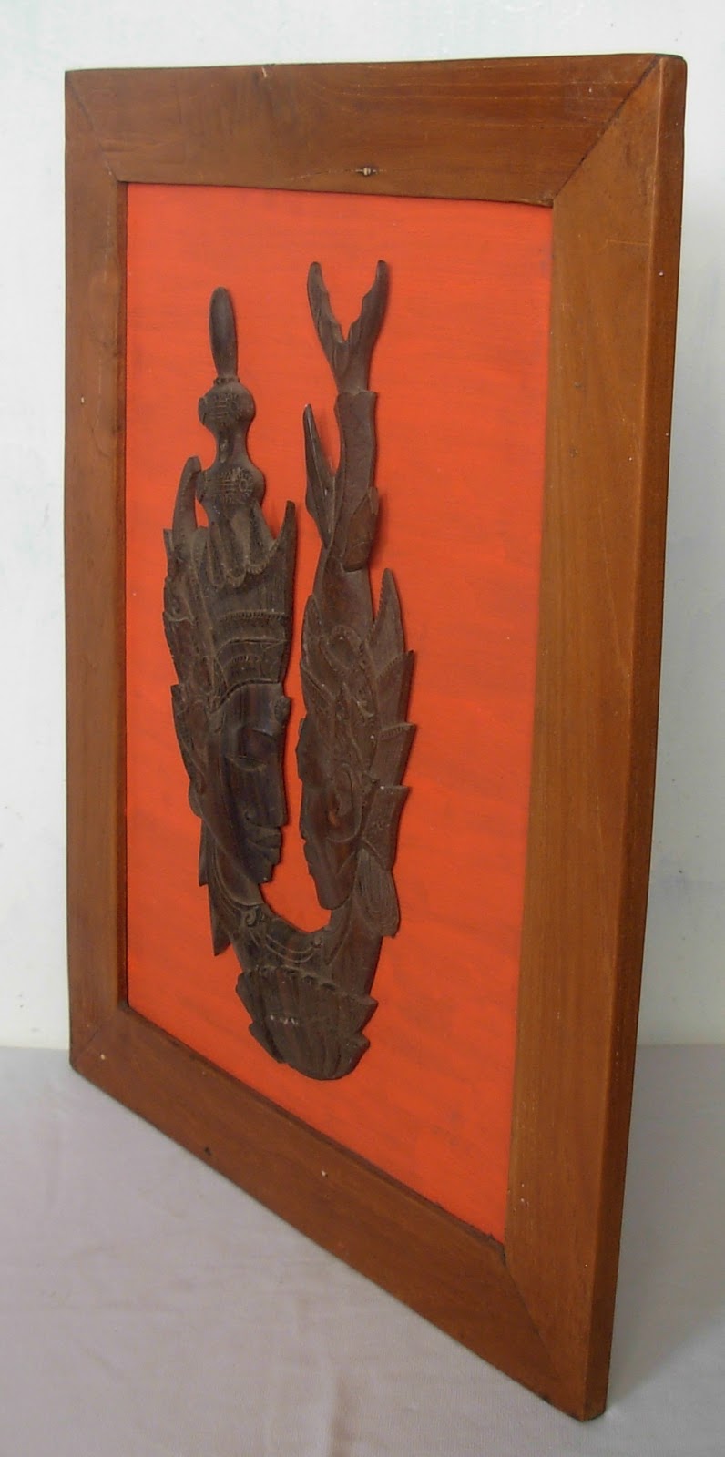 Pernik Unik: Hiasan Ukiran Bali Frame Jati