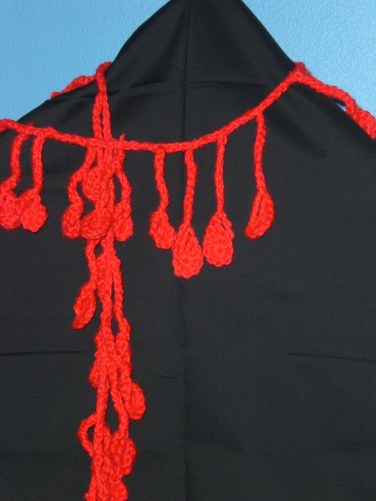 Tangles & Twists: Blood Scarf