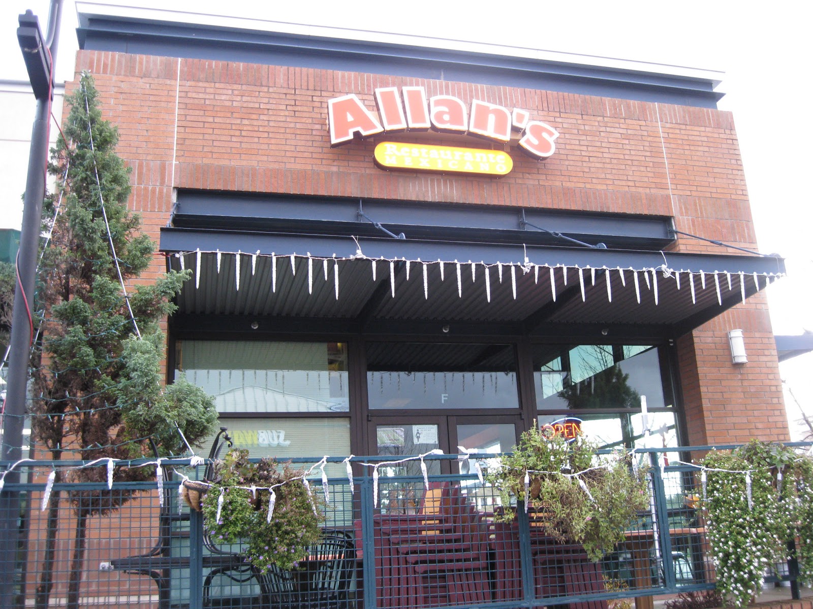 Aaron's Food Adventures | Food Reviews | Spicy Food Challenges | Food ...