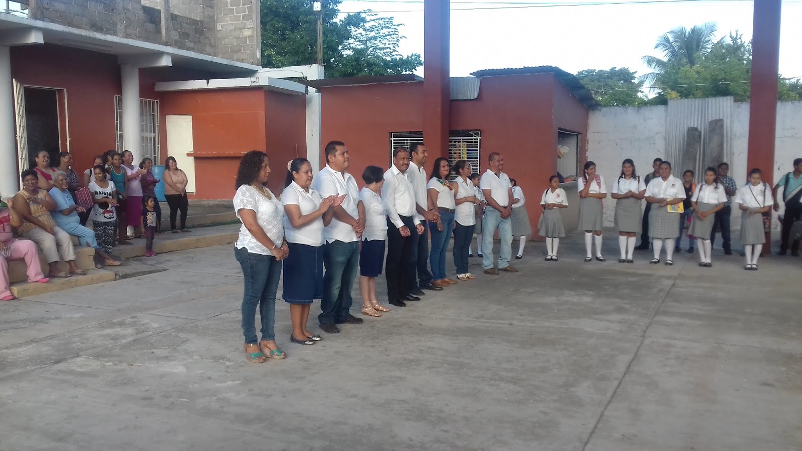 Relación y Comunicación con la Comunidad Escolar