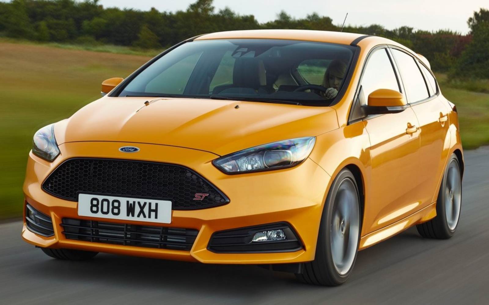 Ford Focus ST 2015: vídeo, fotos e especificações oficiais