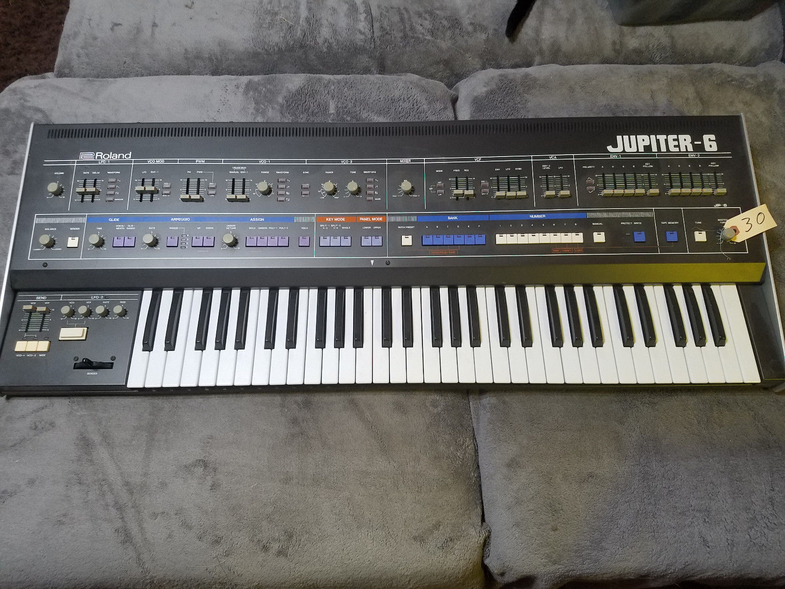 MATRIXSYNTH: Roland Jupiter-6 Keyboard Synthesizer