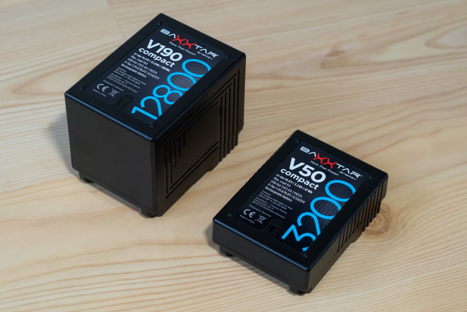 DerranNL: REVIEW: PRO V-Mount Compact Batteries from BAXXTAR