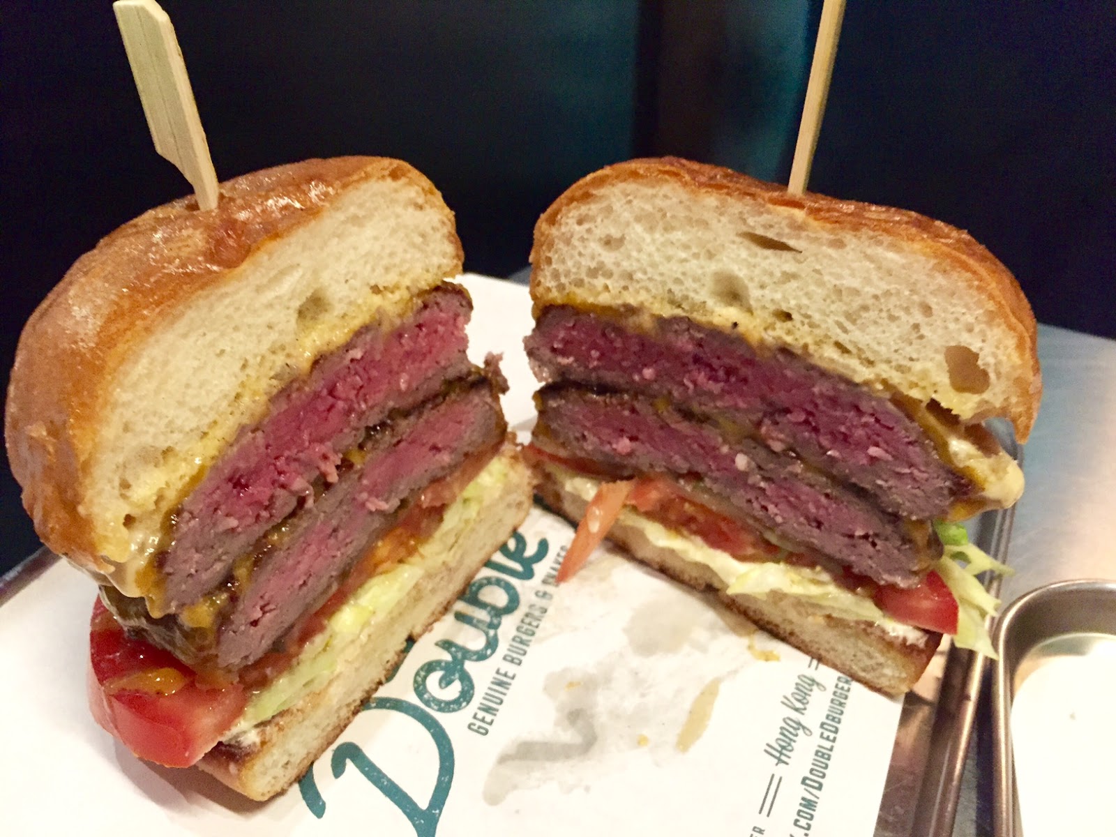 龍 少 爺 : 2015-10-05 二萬卡路里的快樂旅程 - Double D Burger