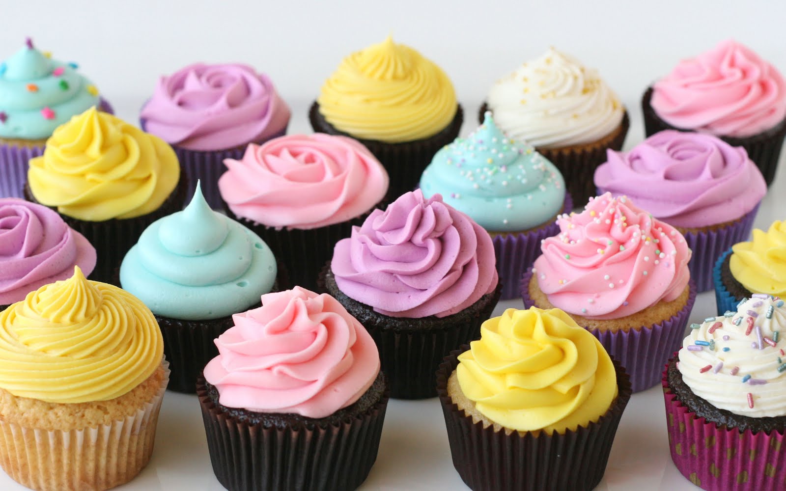 cupcakes: preparaciones y decoraciones