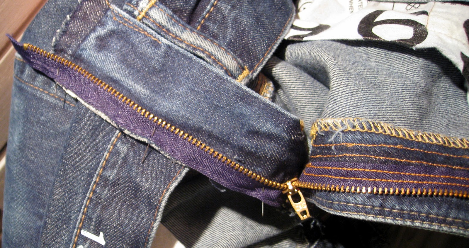 Beth Stone Studio: {Home} DIY: How to Fix a Broken Zipper