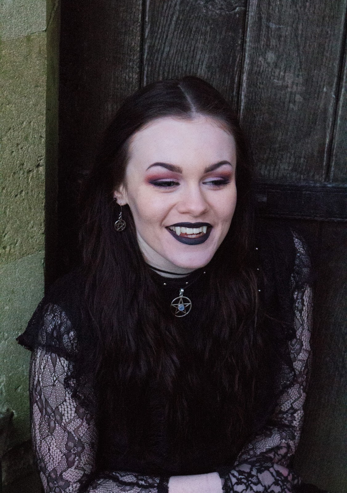 Gothic Identity - Laura Moss