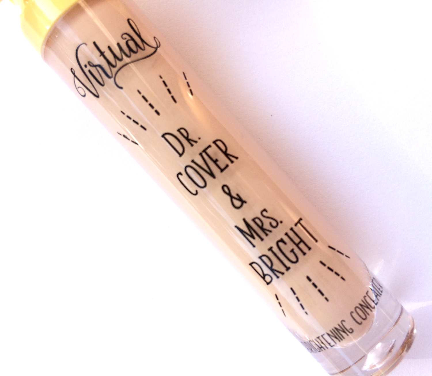 VIRTUAL COSMETICS Dr Cover & Mrs Bright Brightening Concealer