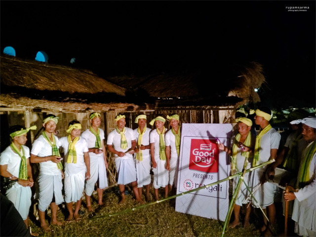 rupam sarma { xhobdo }: In Photos : Rongali Festival 2018