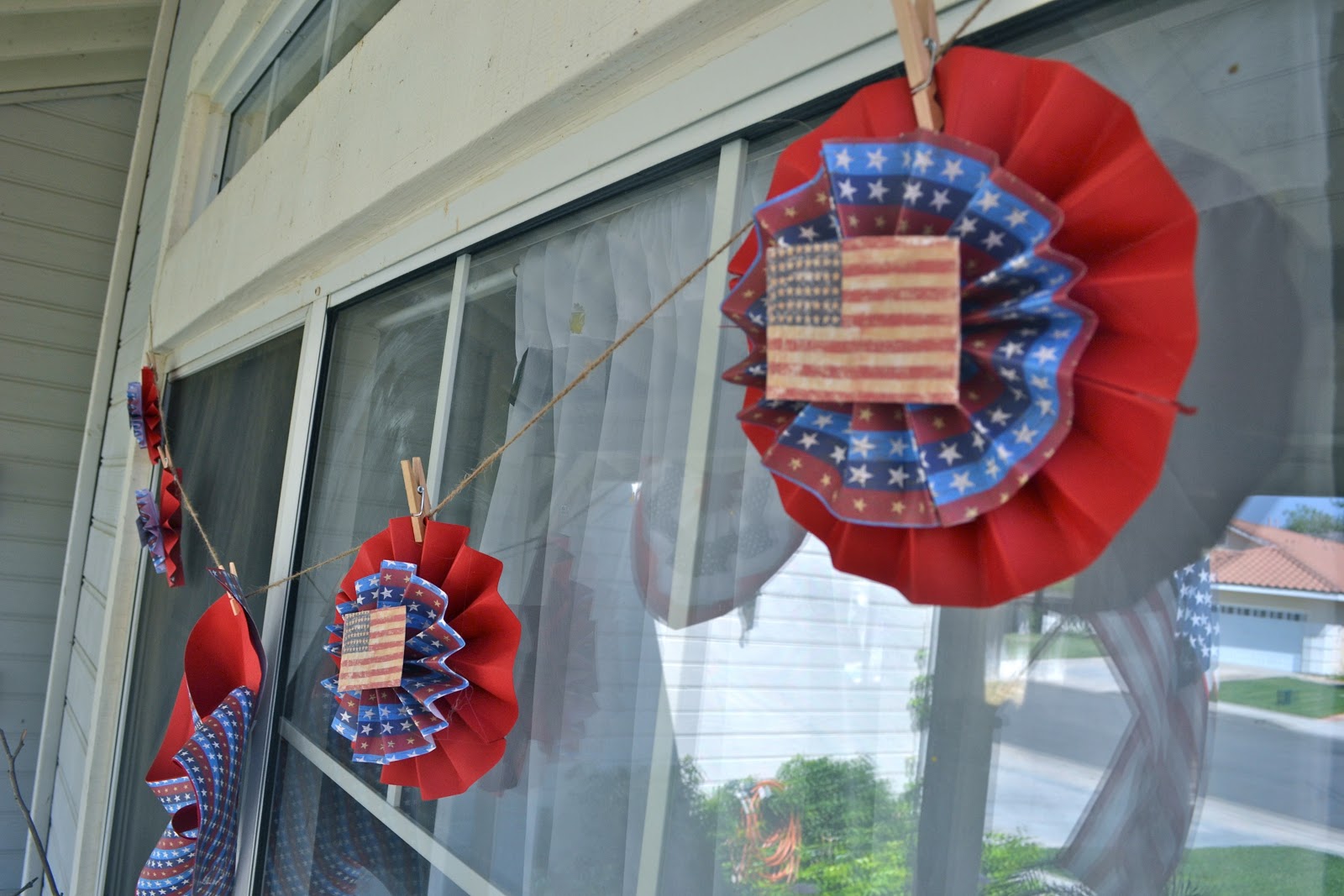 Queen of Kings: {Summer Americana Themed Porch}