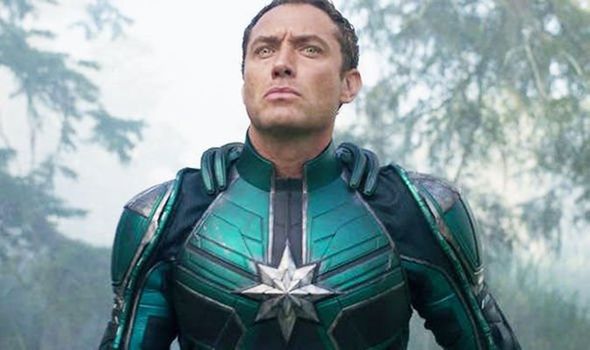 SNEAK PEEK : "Captain Marvel" - Jude Law is 'Yon-Rogg'
