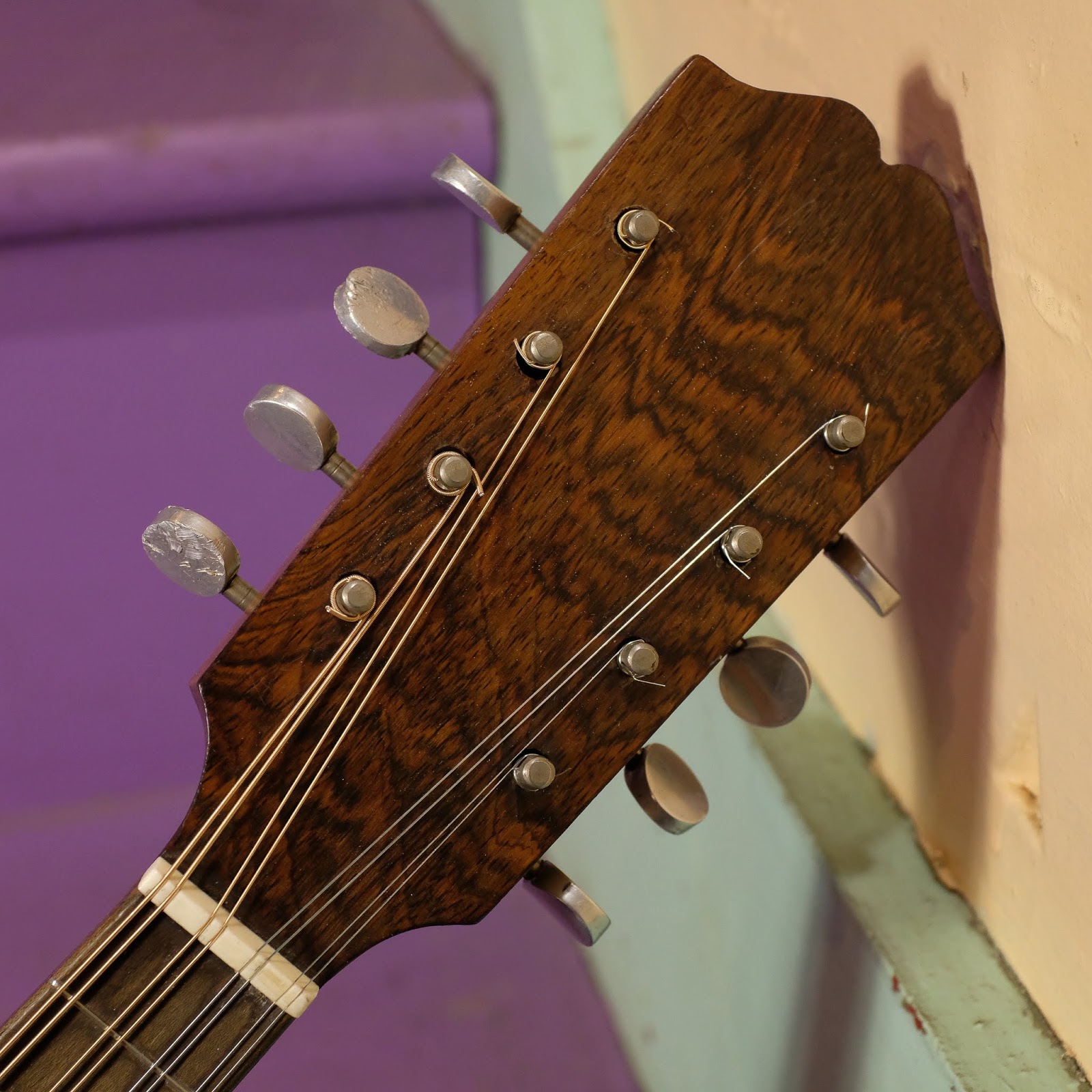 1917 Weymann Style 15 Mandolute Mandolin