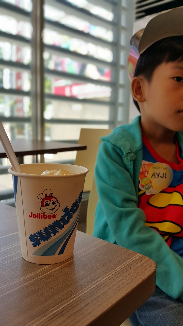 JOLLIRACE I Jollibee's New Party Theme - Erica YuB