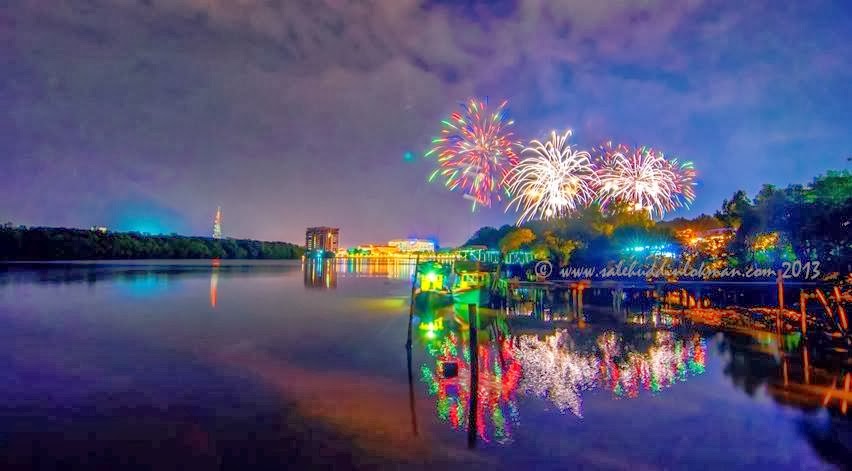 Gambar Persembahan Bunga Api Berirama | Gambar Video Artis Melayu