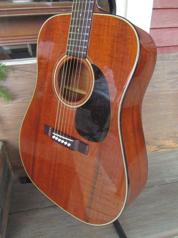 c.1982 Alvarez Model 5040 Dreadnought Guitar