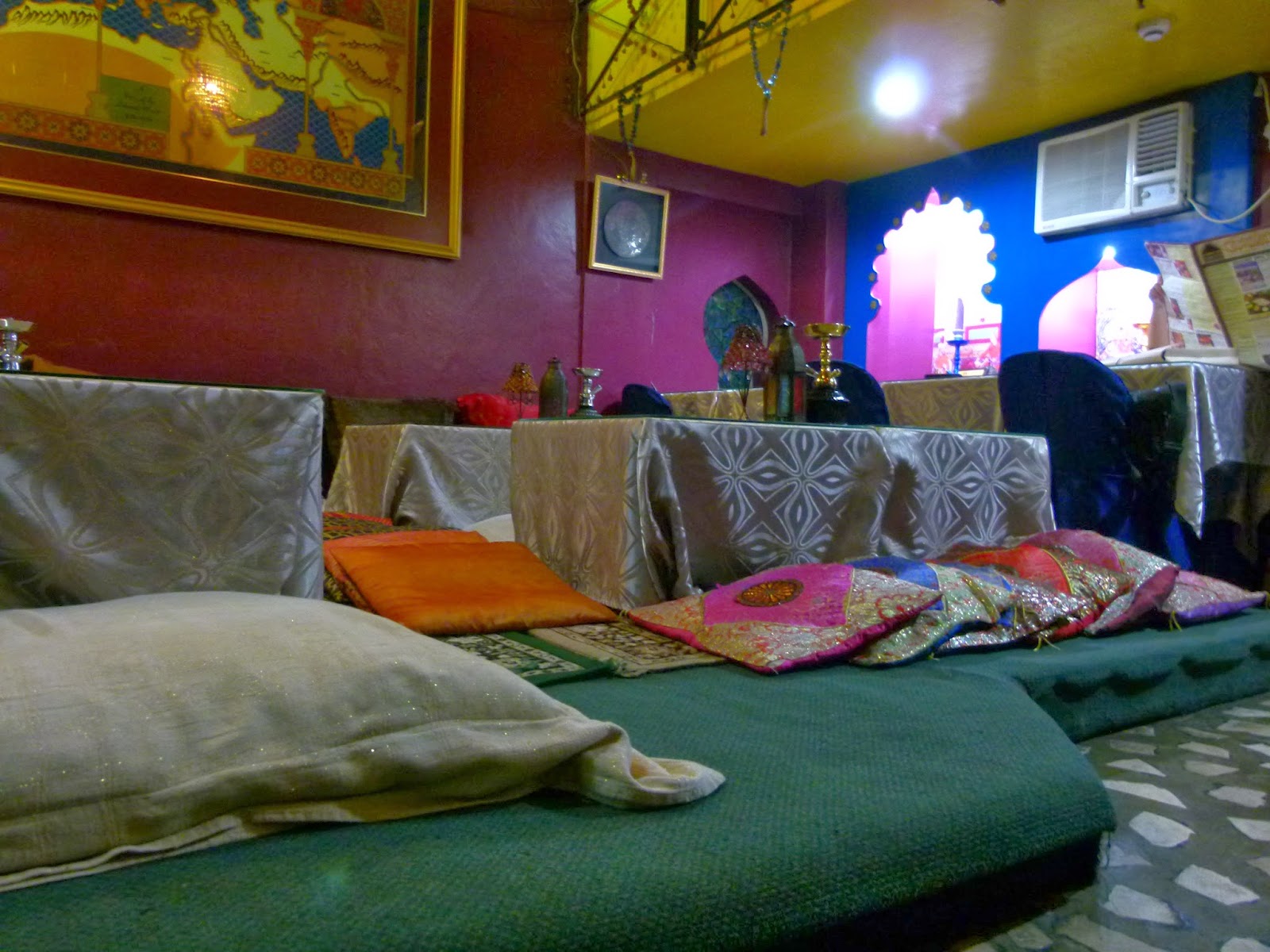 THE SECRETS OF THE MAKATI RED LIGHT DISTRICT - Lakwatserong Tsinelas