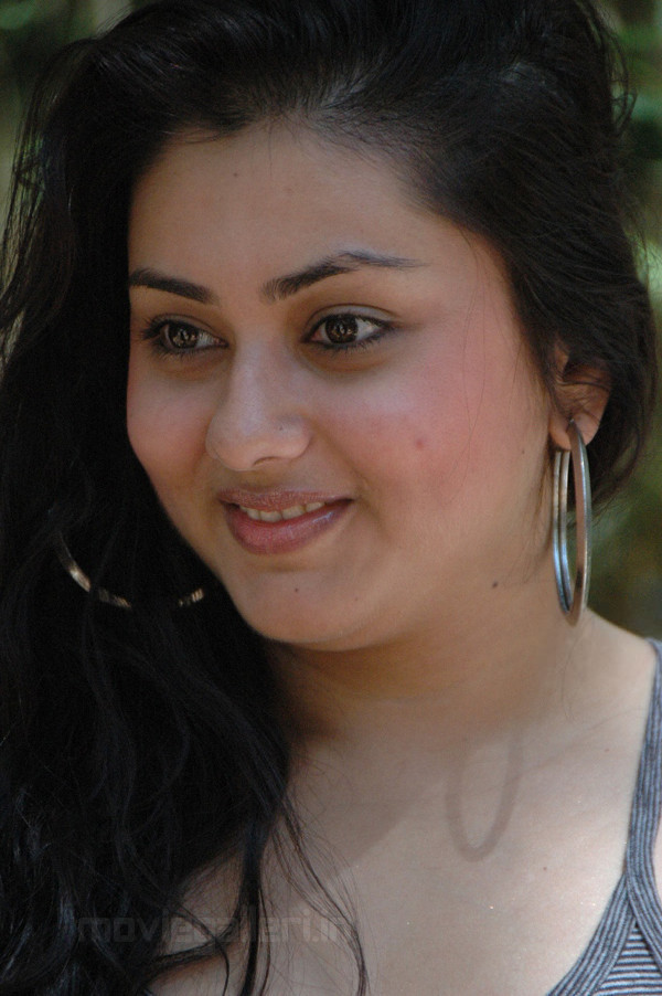Namitha Latest Face Close up Stills - Hot PHOTOSHOOT Bollywood ...