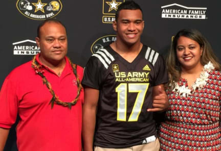Who is Tua Tagovailoa's Girlfriend: Wife Bio