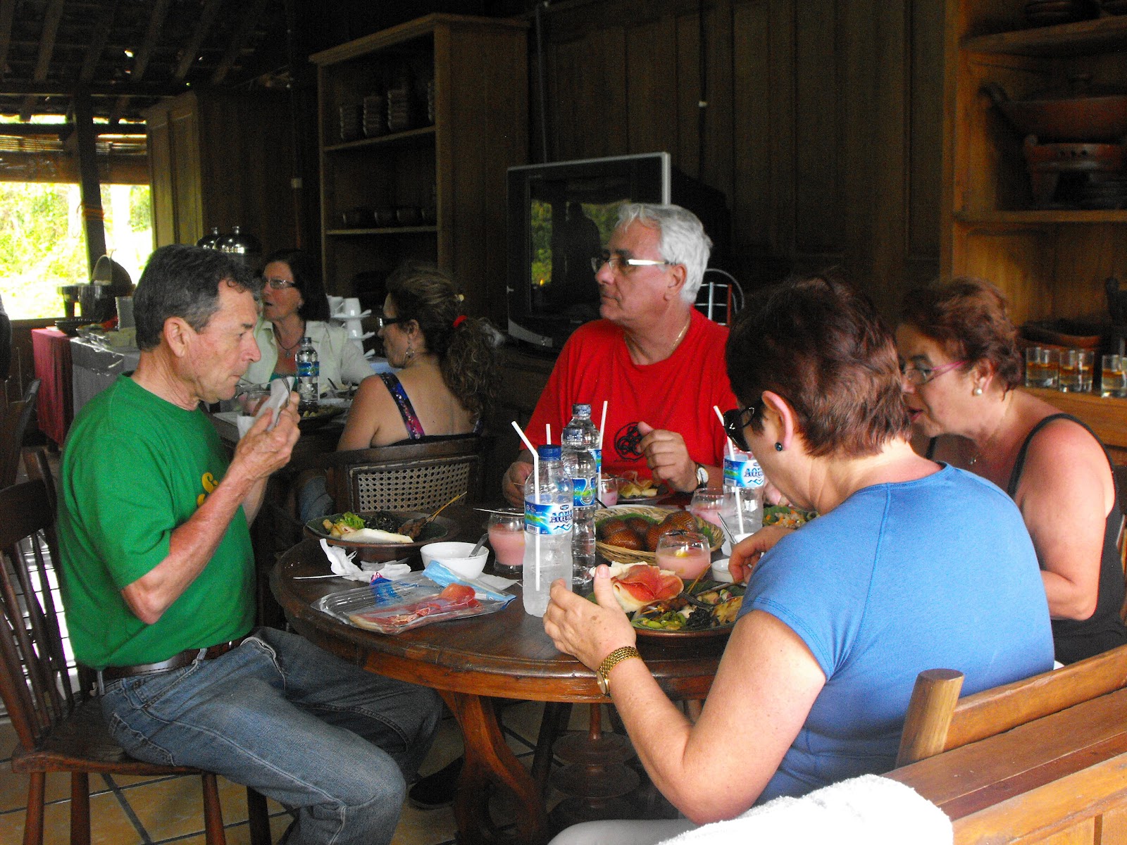 kampung labasan resto