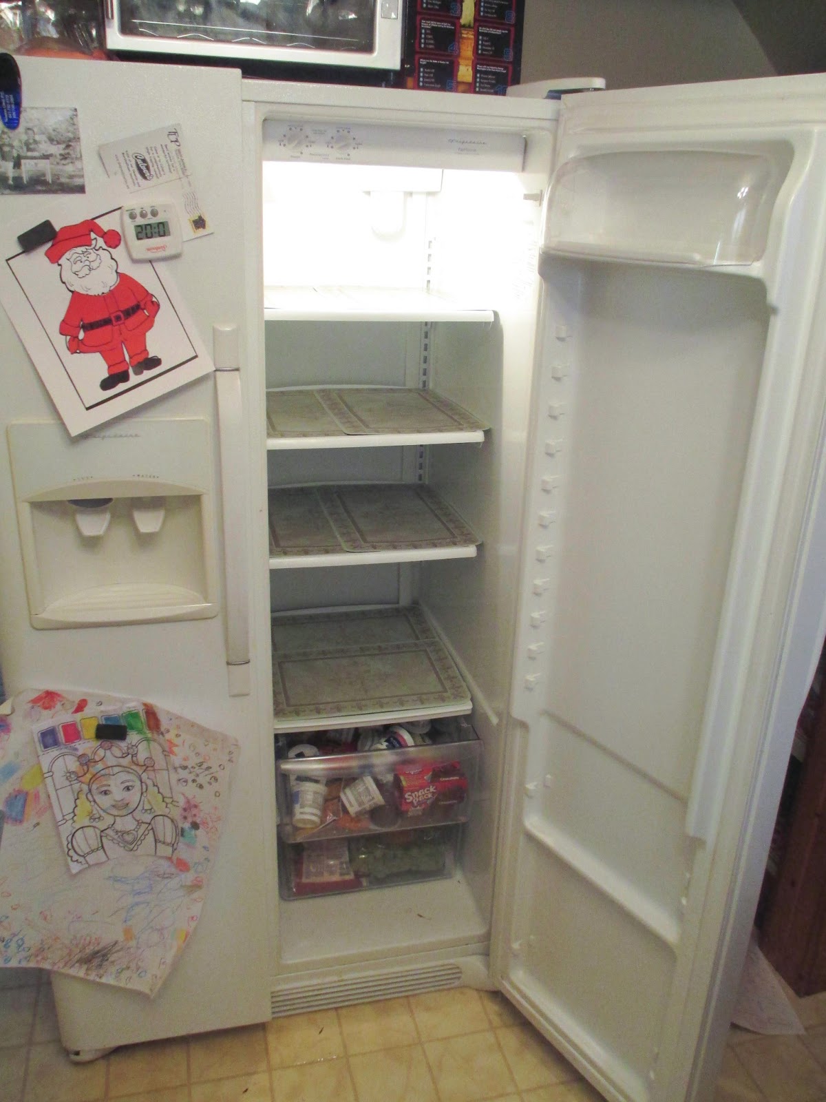 Things we do for love...: From a mess to YES! My fridge....