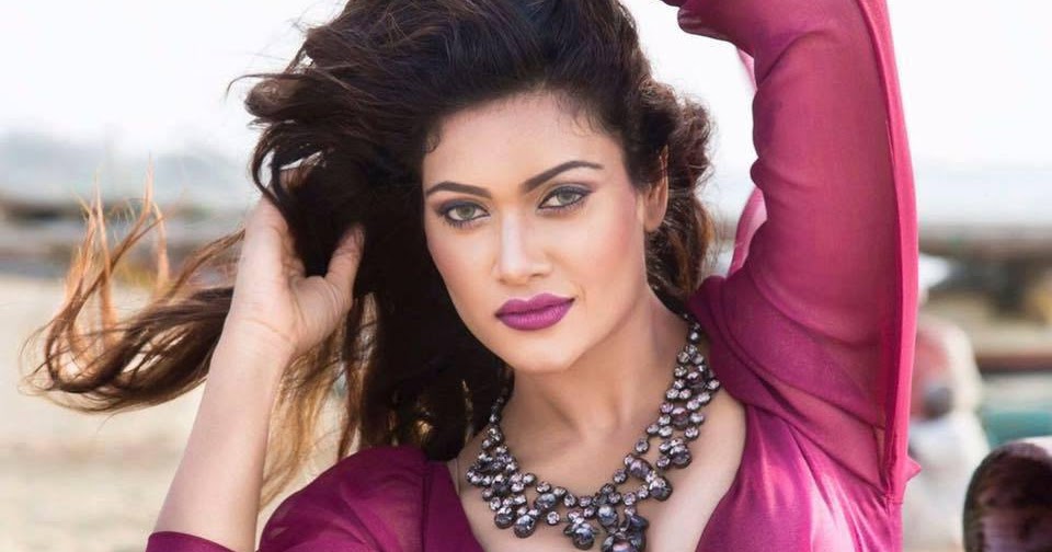 Sri lankan Actress Chulakshi Ranathunga Photoshoot