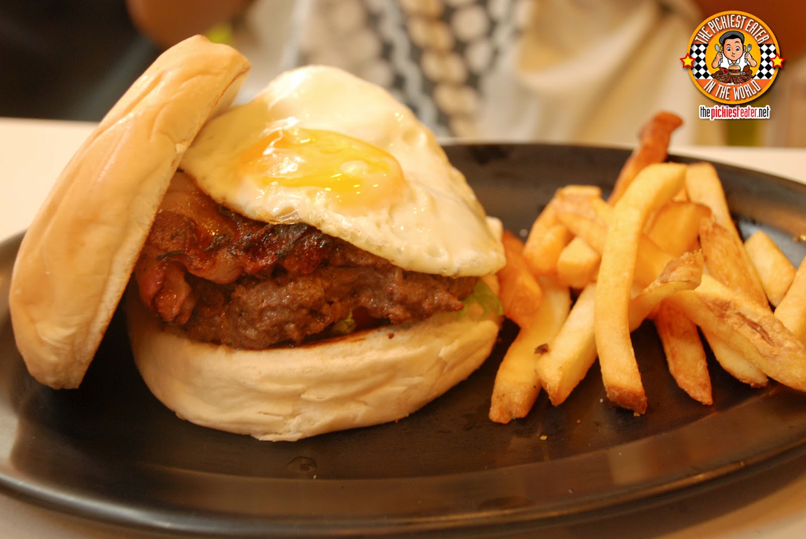 THE PICKIEST EATER IN THE WORLD: ZARK'S BURGERS JAWBREAKER DAY!