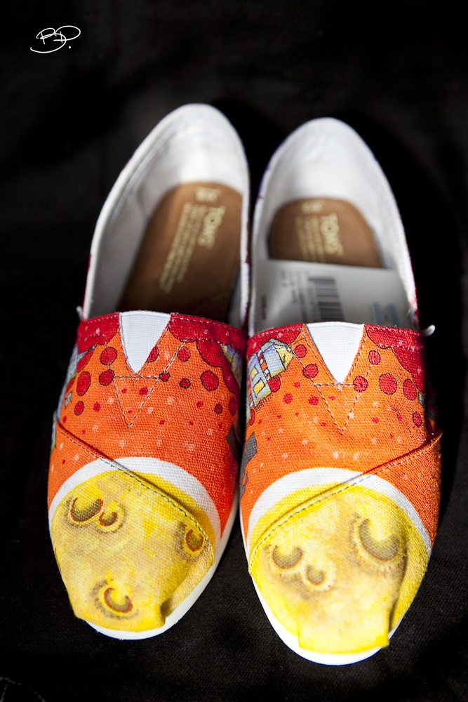 Benjamin Paras: City Skyline Custom Toms Shoes