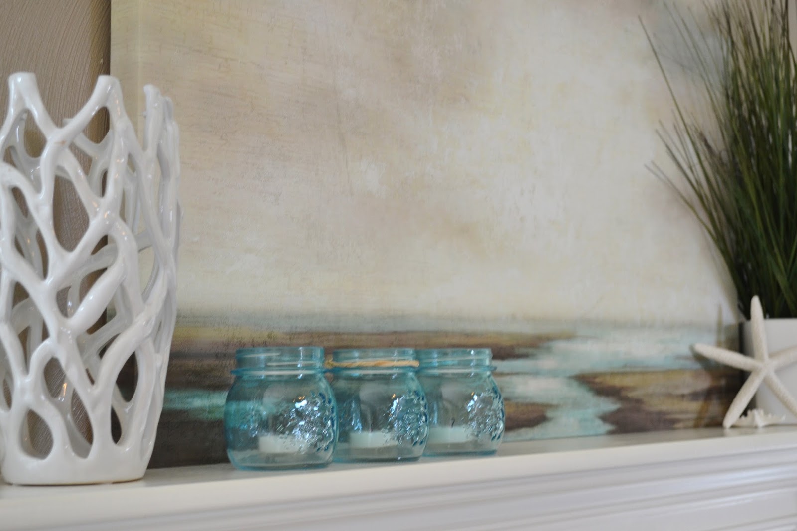 Beachwood Place: Simple Beach Mantle