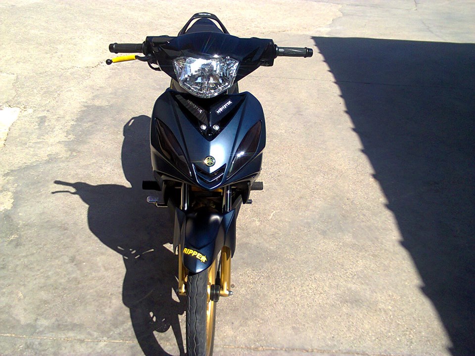 Mikrowio me dio rodes: Yamaha Crypton X Race Tech
