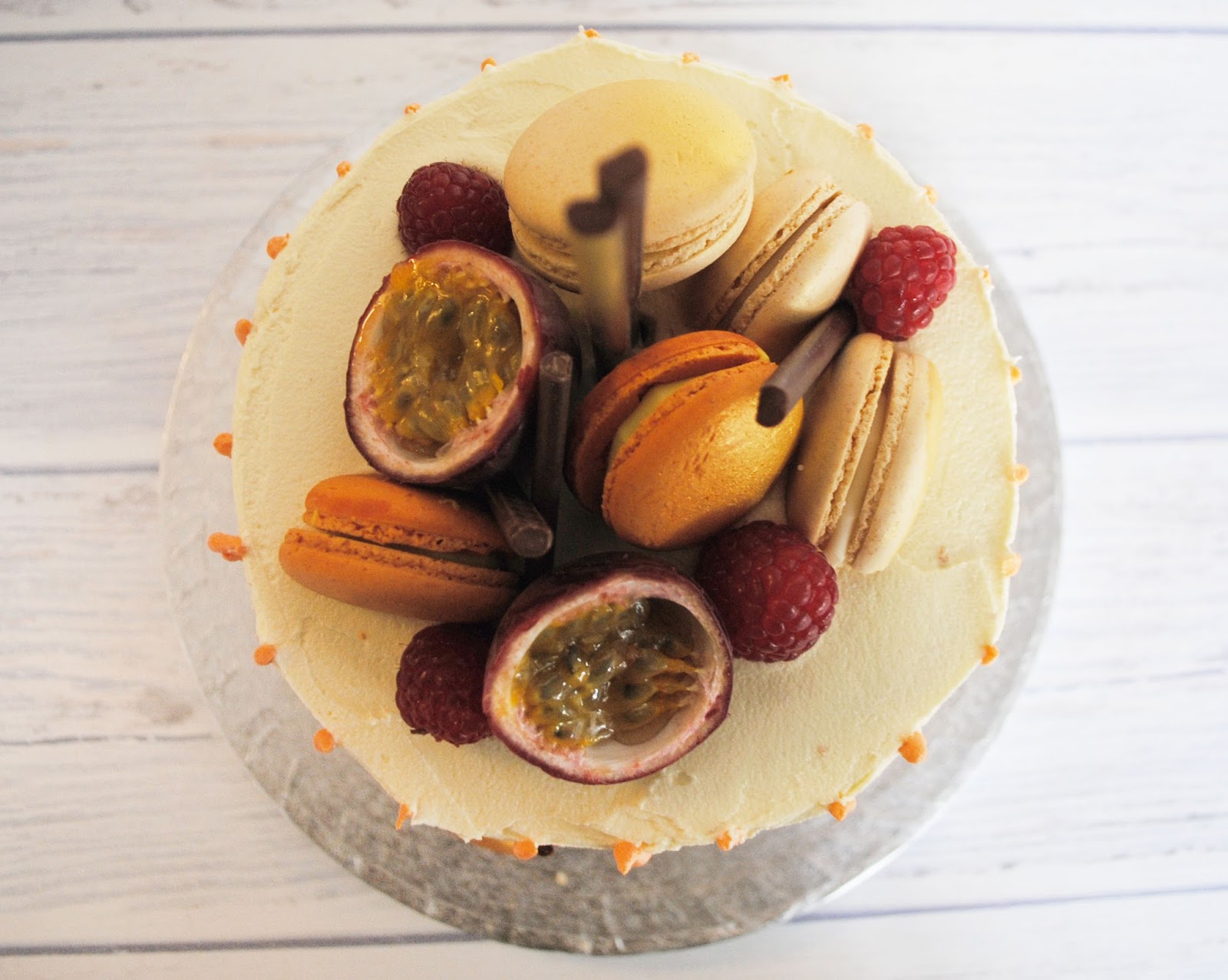 Sharkett Sisters: PASSION FRUIT, RASPBERRY AND WHITE CHOCOLATE CAKE