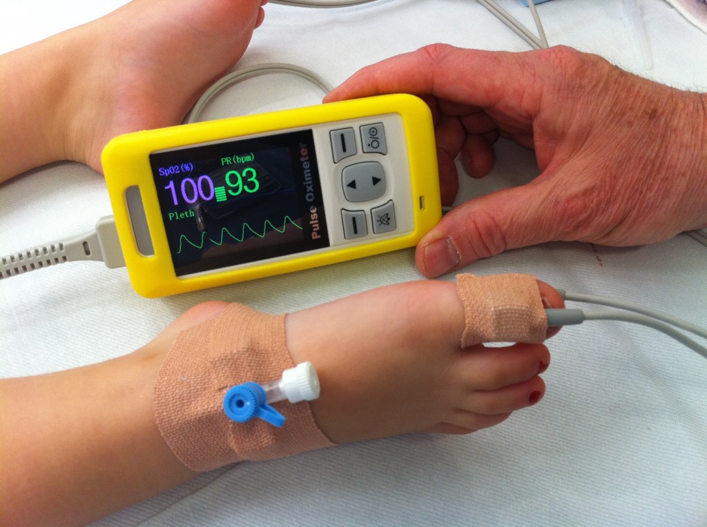 How To Put Pulse Oximeter On Baby Foot