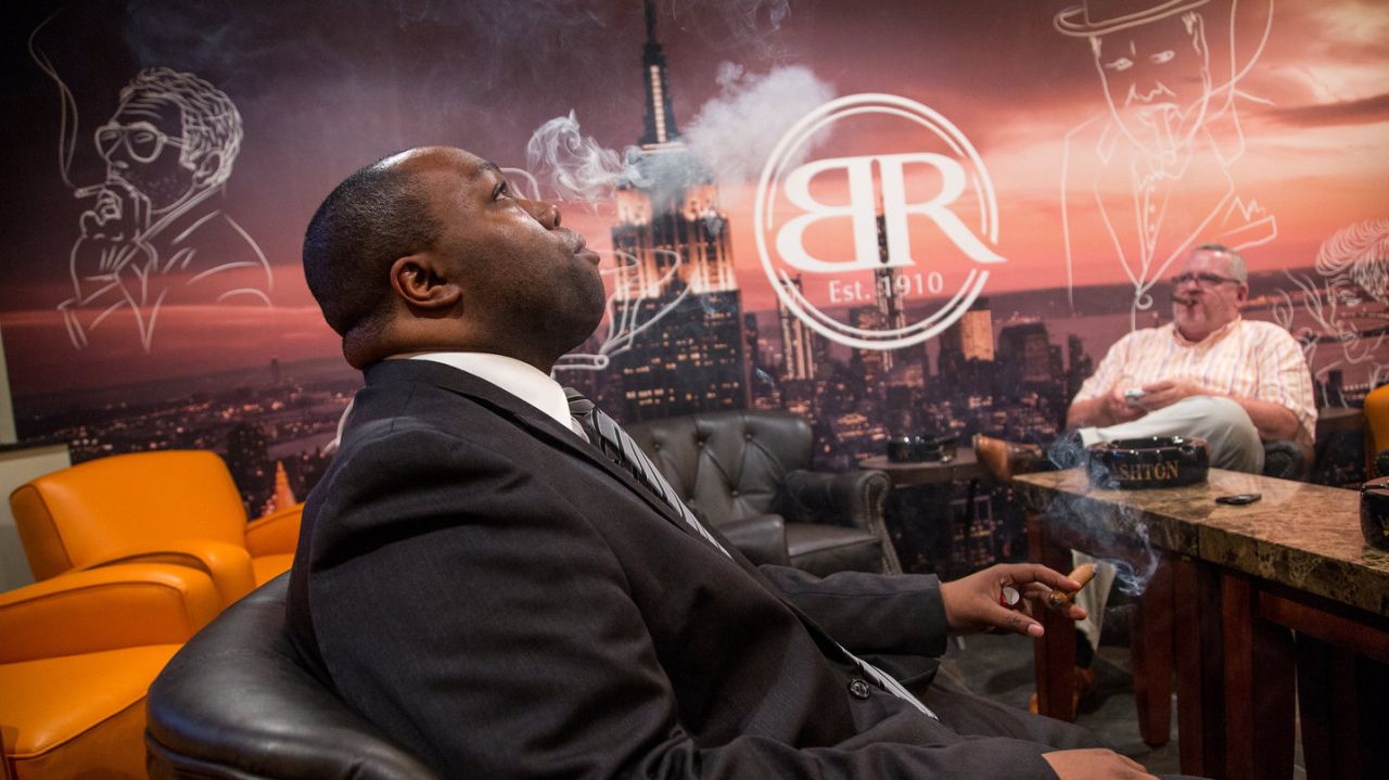 Latest Glass Pipes News: Barclay Rex opens new cigar shop