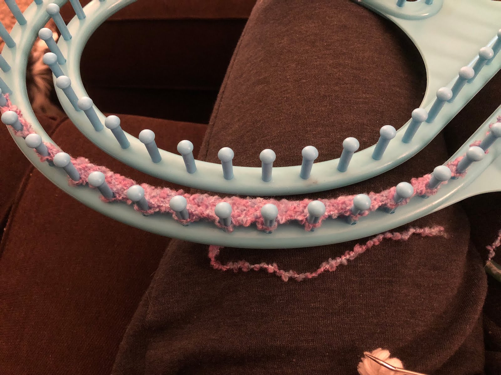 Renske Creatief: Omslagdoek breien op de breiring serenity, breiloom ...