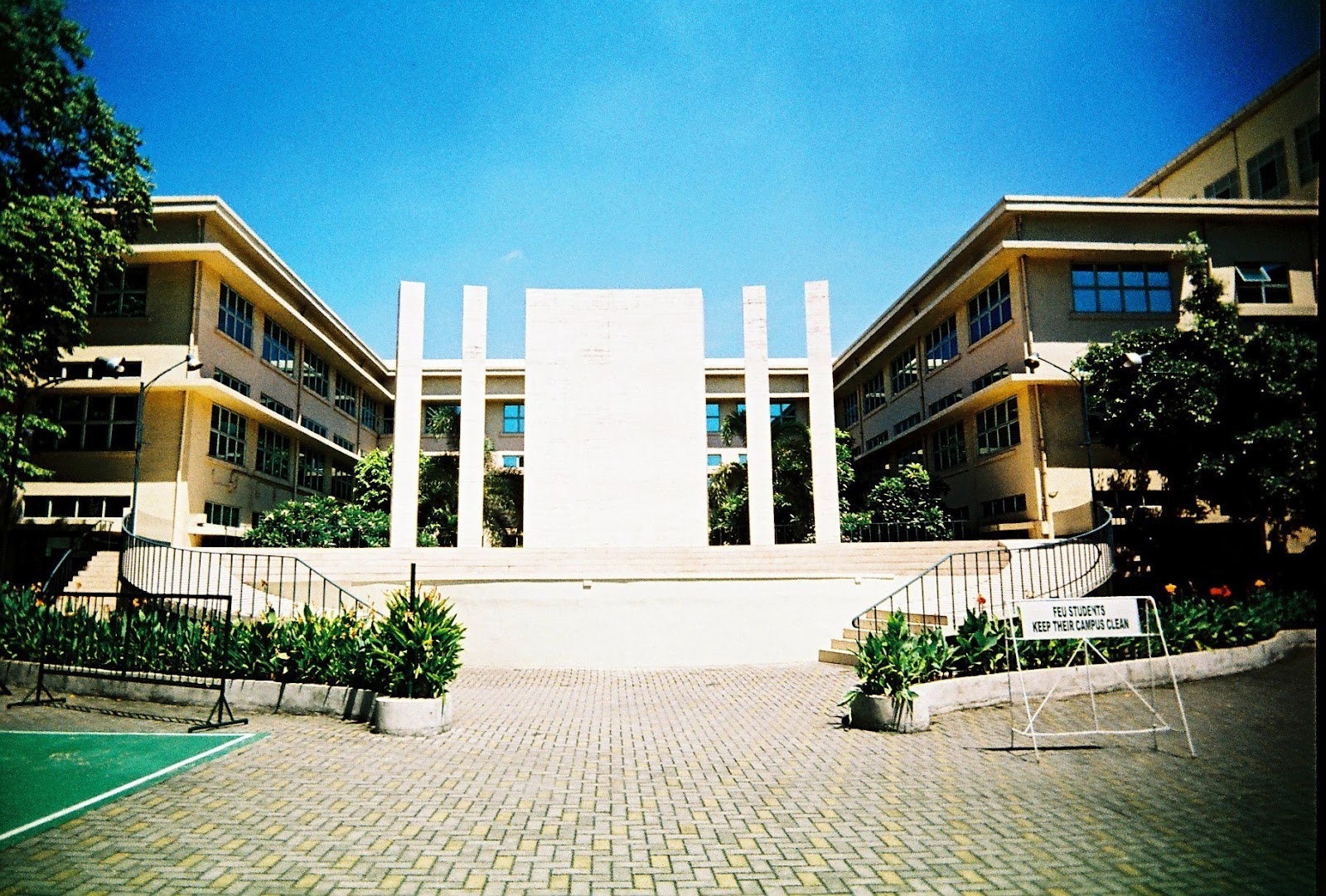 a wee i: Far Eastern University Art Deco and Art Heritage Tour