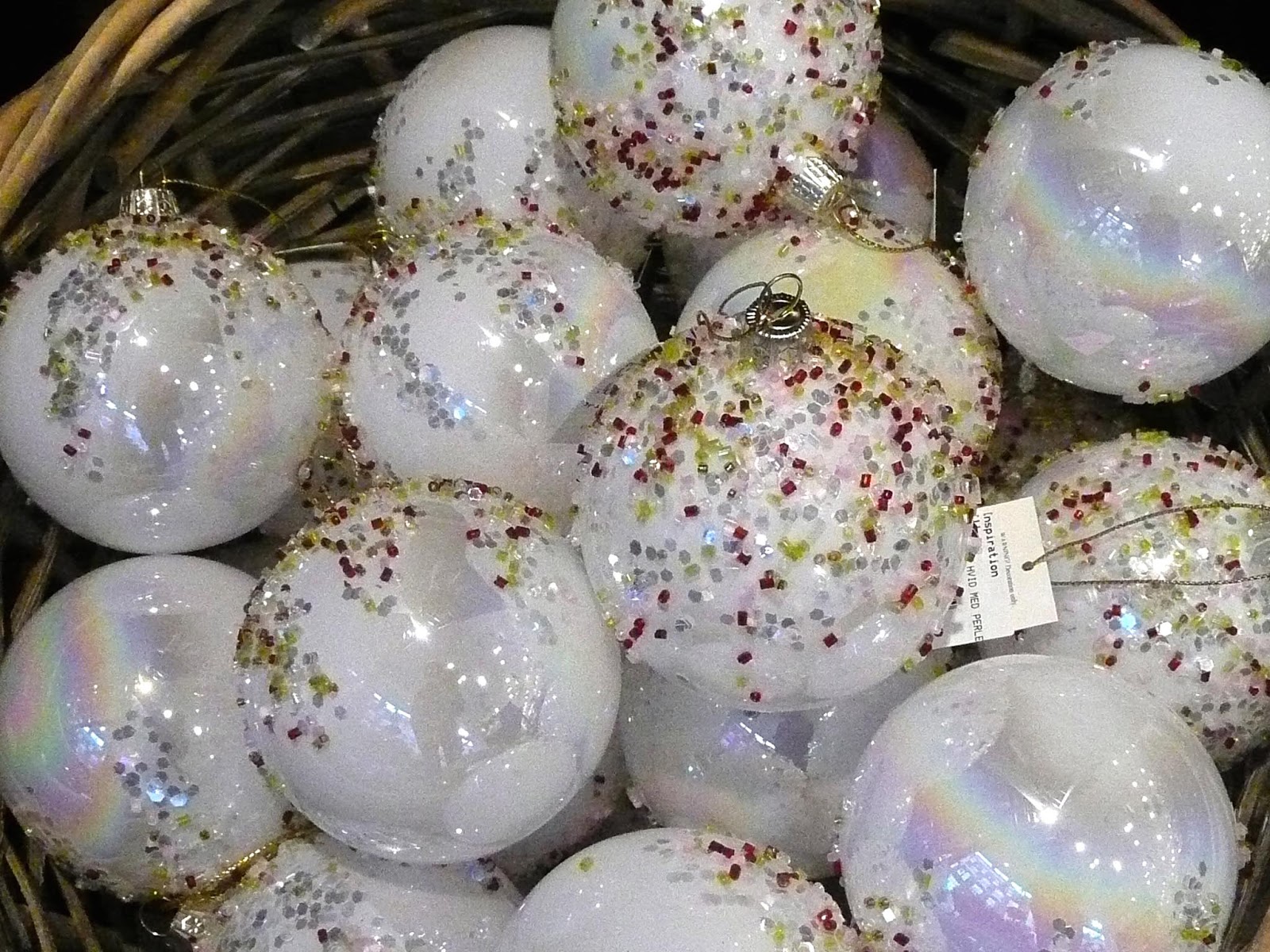 WOOLLIE WANDERINGS: Decorate