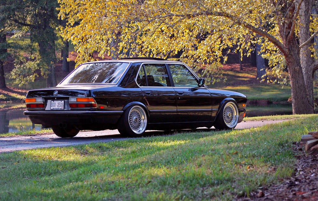 Oldtimer Auto-Moto: BMW 7 Series 1977 - 1986