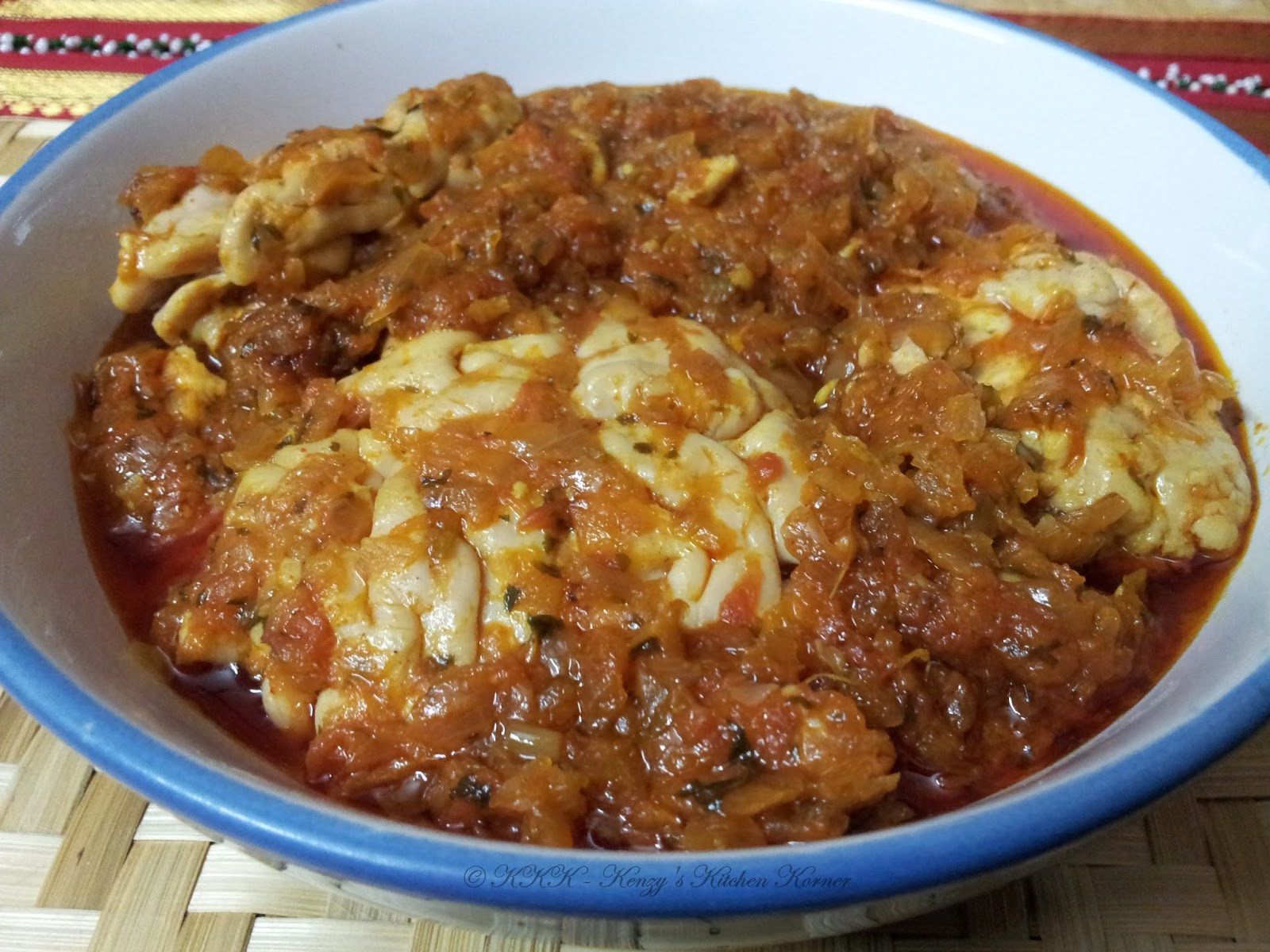 Kenzy's Kitchen Korner... : Kharu Bheju (Brains in Onions Masala)
