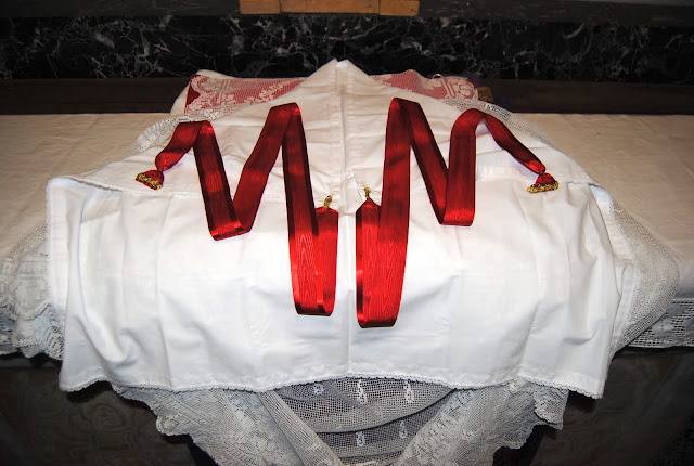 The Amice and the Papal Fanon ~ Liturgical Arts Journal