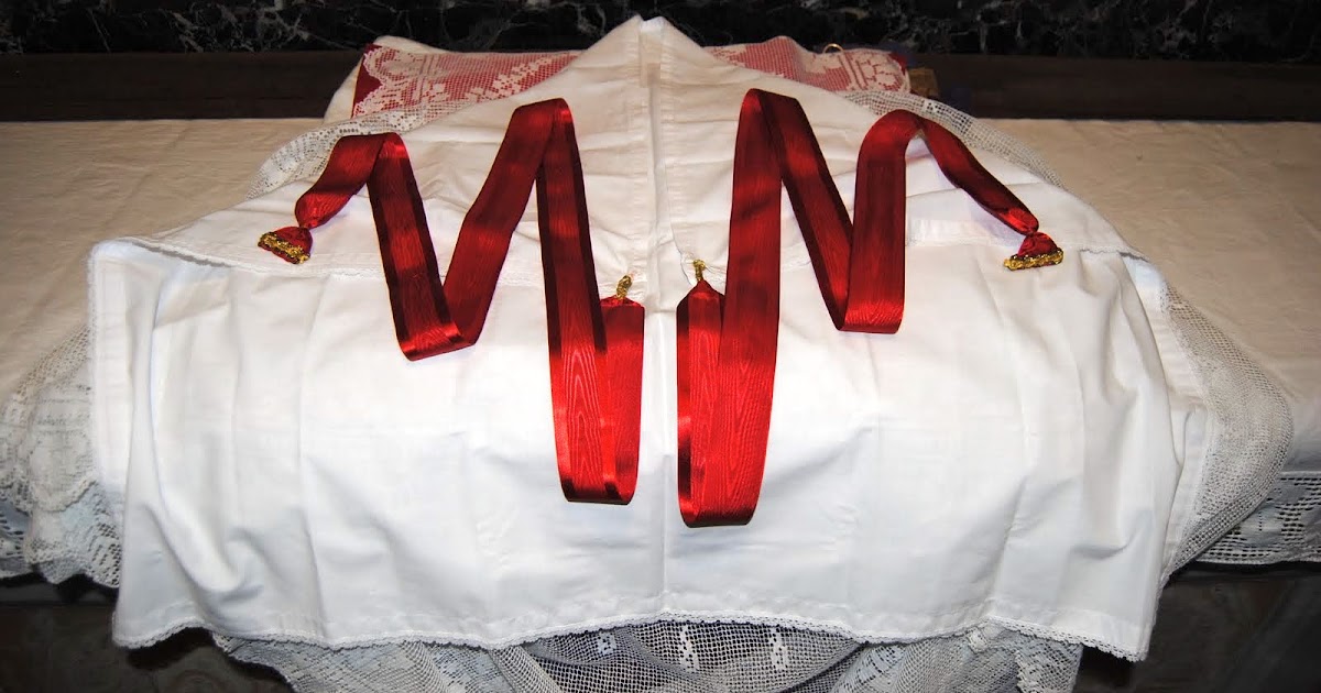 The Amice and the Papal Fanon ~ Liturgical Arts Journal