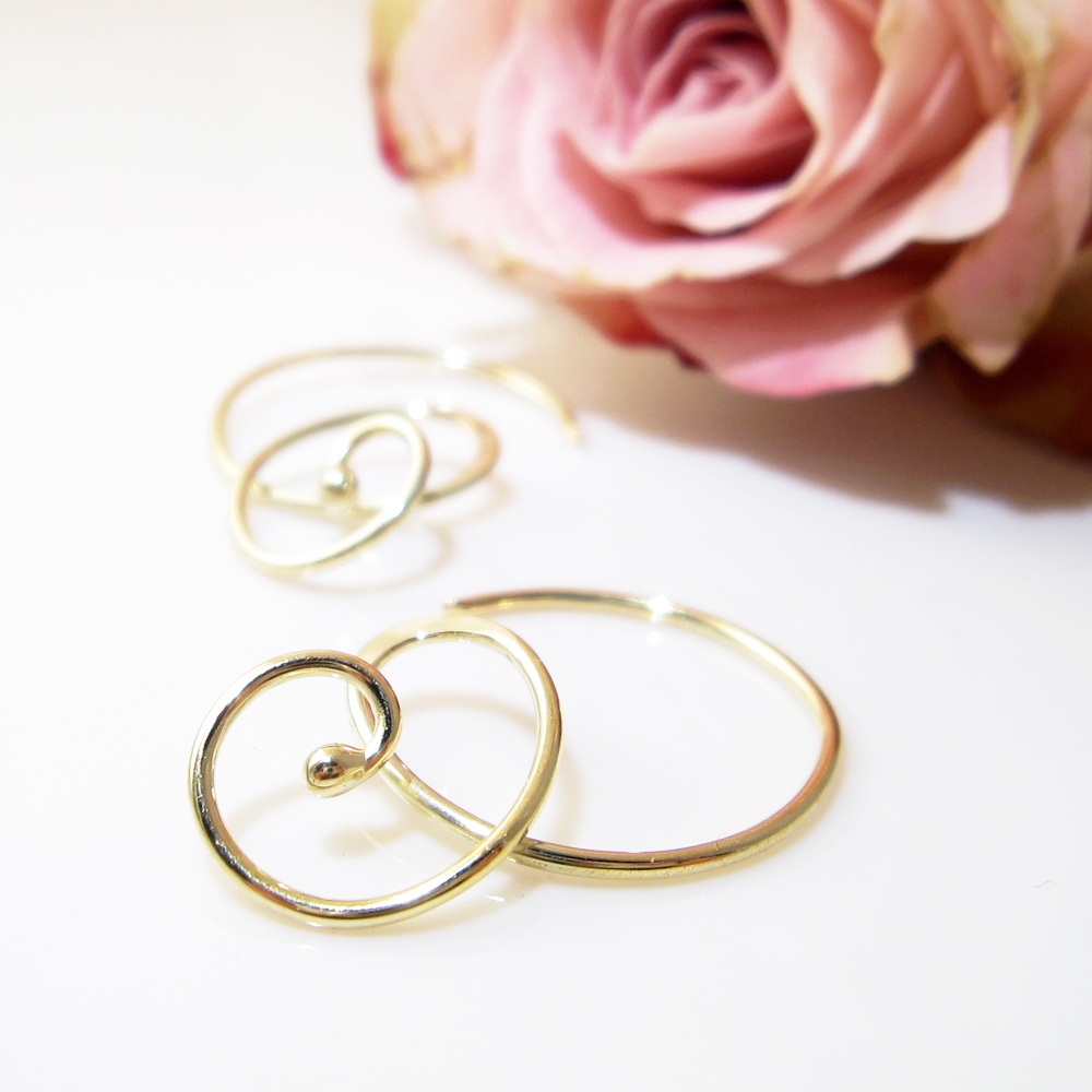 Tales about enchanted jewellery: Gold