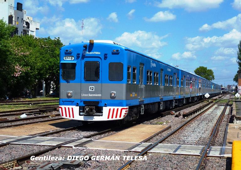 CRÓNICA FERROVIARIA: LÍNEA SARMIENTO: MIENTRAS SE ESPERA LA LLEGADA DE ...