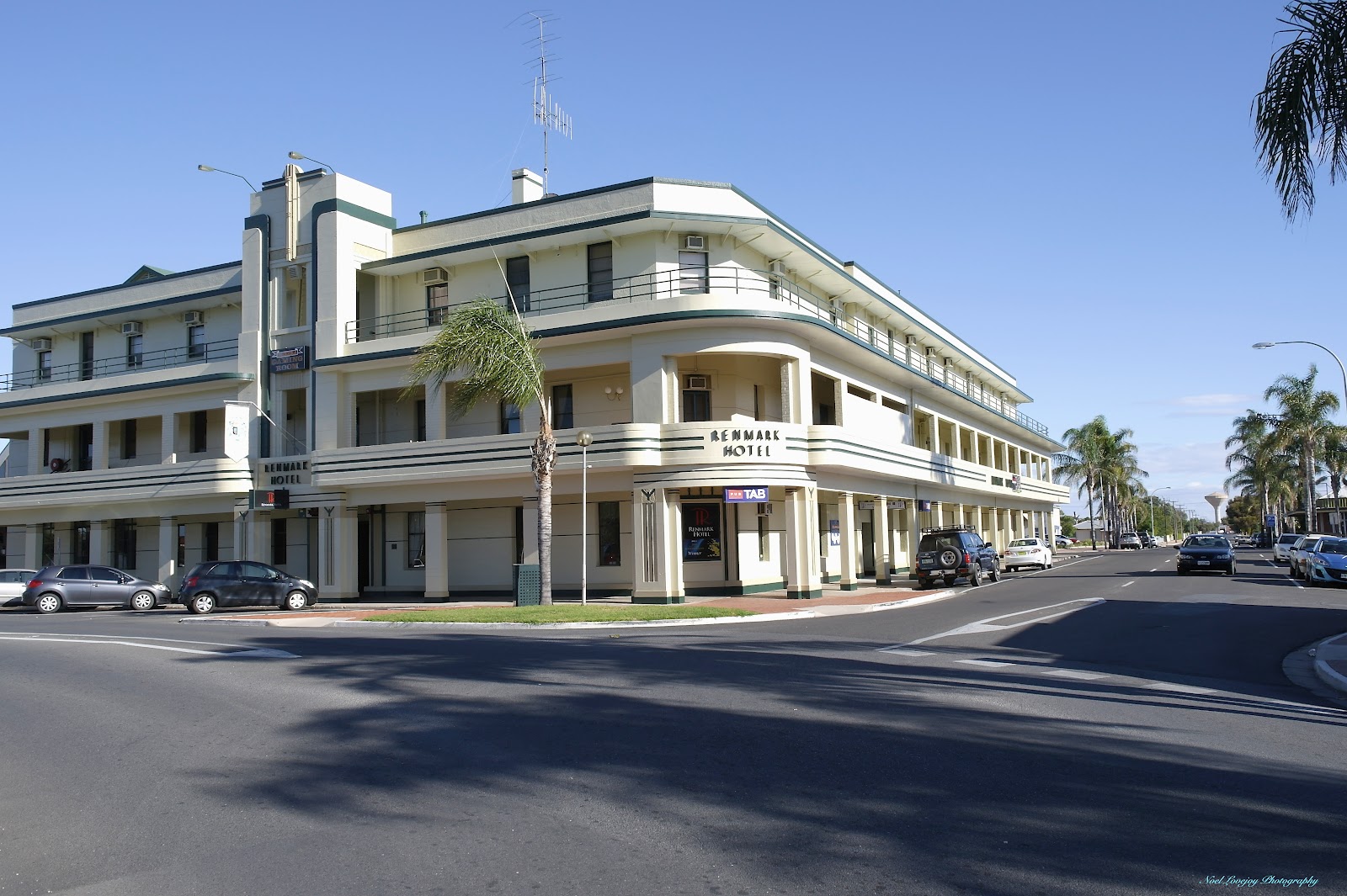 Can Go Around Australia: Murray River, The Riverland