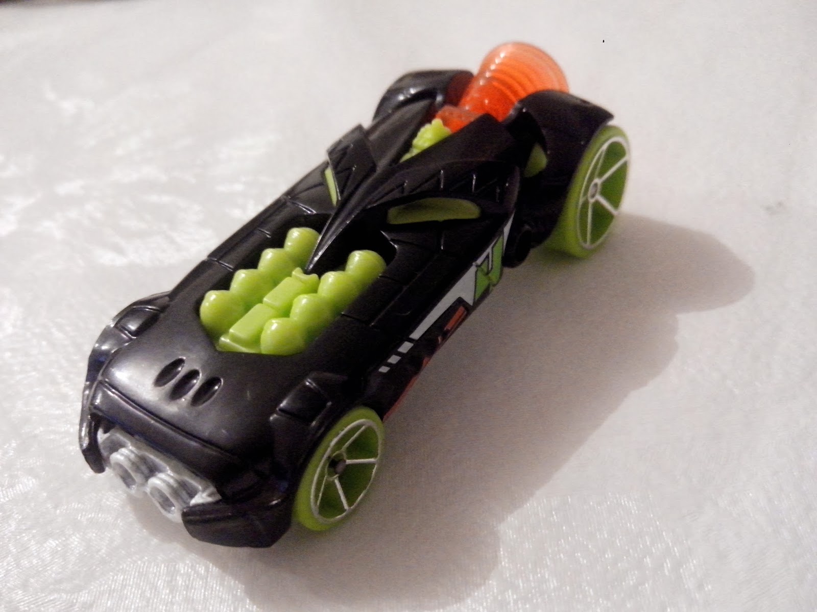 Social Hot Wheels : RocketFire