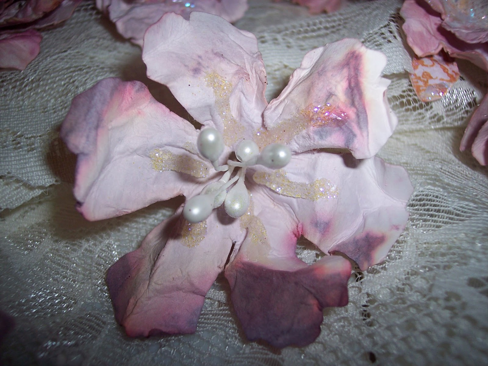 Put the Glue Down: TUTORIAL : Starch Flowers using Tim Holtz Tattered ...