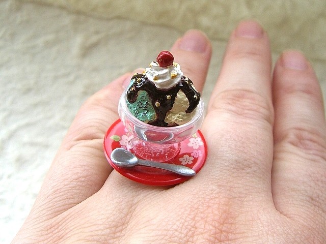 May Be You Dont Know.....: Amazing Kawaii Rings